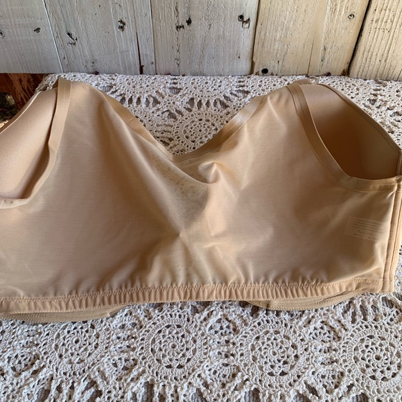 Bra-Vo | Intimates & Sleepwear | Bravo Nude Smooth Back Bra Nwt | Poshmark